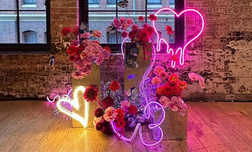 How Neon Signs Work | Kings of Neon